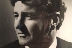 Learn More About Lucy Lawless' Parents, Frank Ryan And Julie Ryan ...